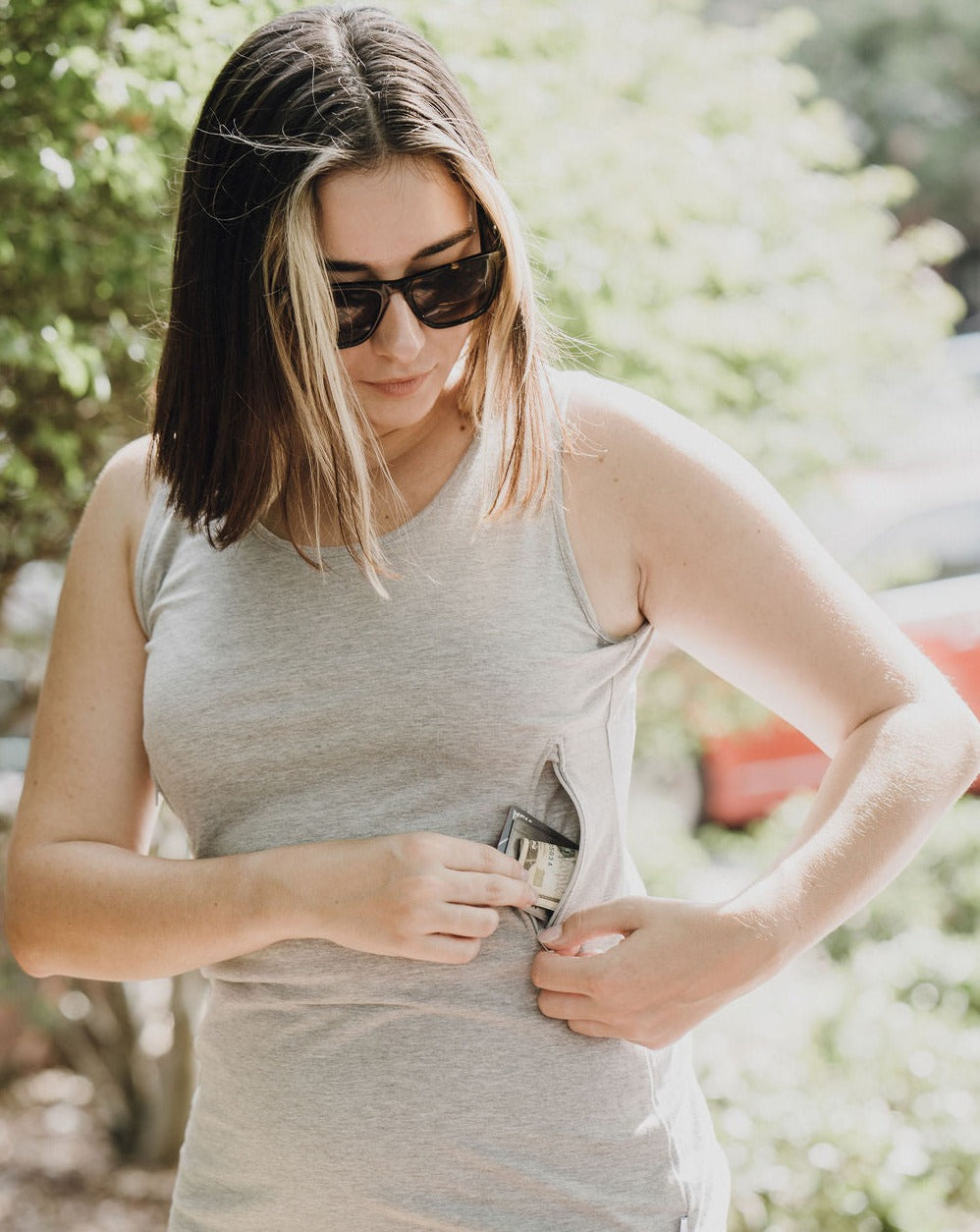 Women's Tank Top with 2 Secret Pockets – The Clever Travel Company
